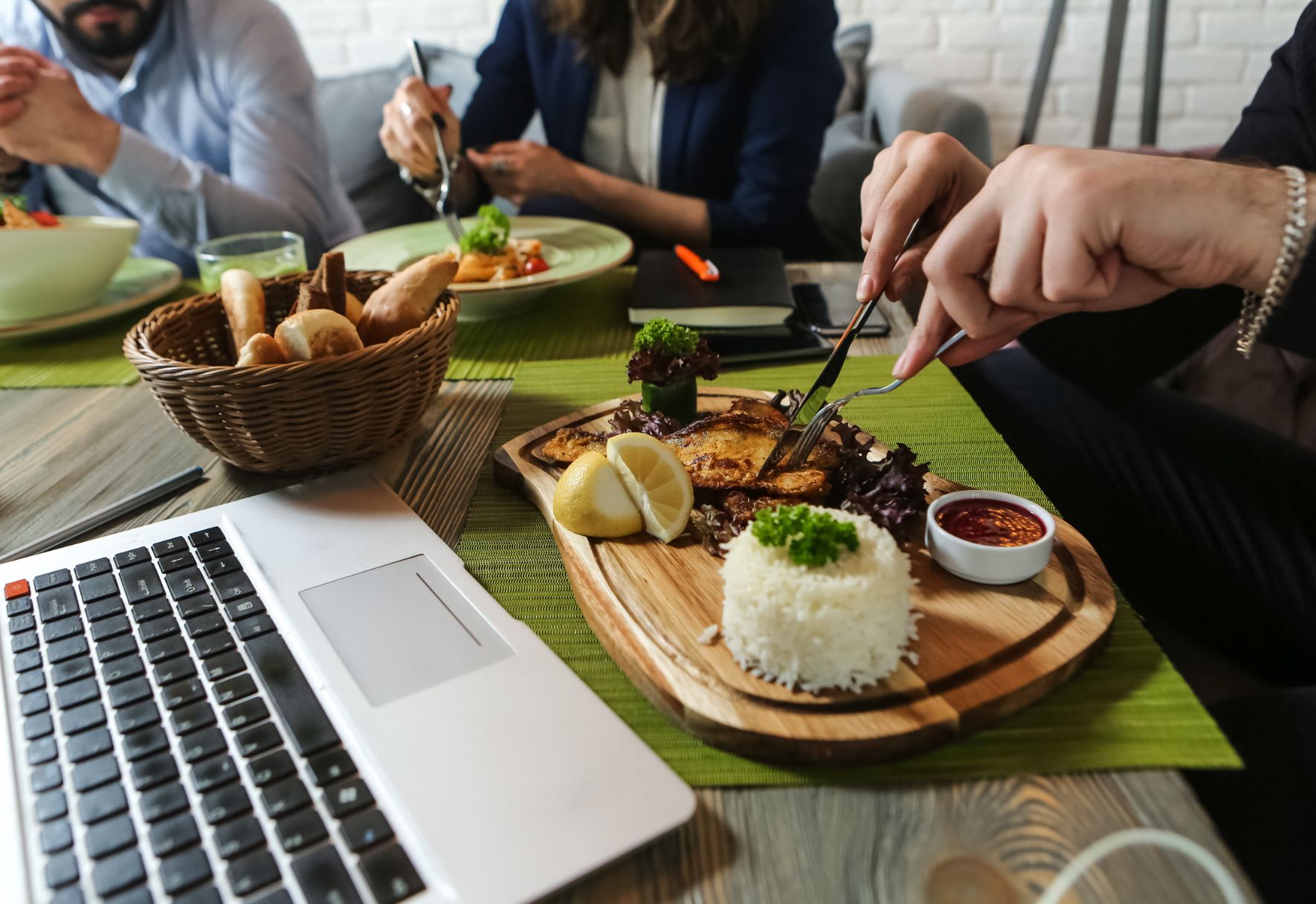 SEO Tips for Restaurants: How to Fill More Tables Through Search ...